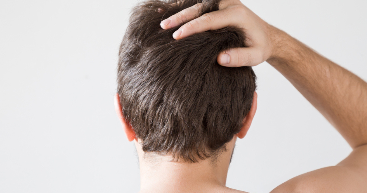 A Beginner’s Guide to Men’s Hairpieces: Custom vs. Pre-made